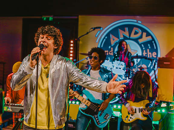 Carousel | Andy & The Band Host Exclusive Premiere at the Royal…